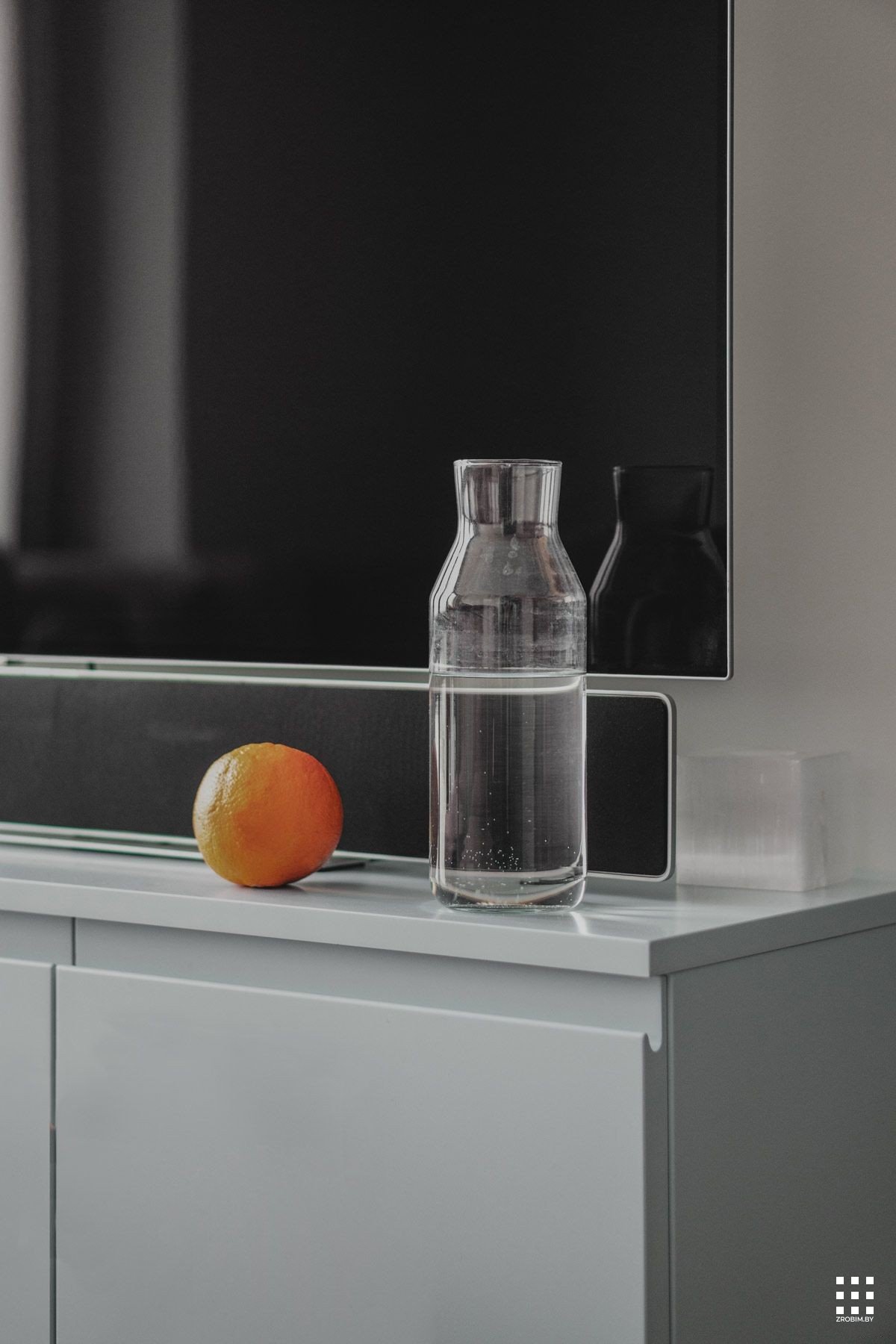 Дизайн квартиры RB INTERIOR от «ZROBIM architects»